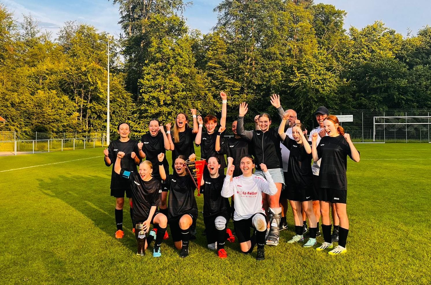 Unsere C-Juniorinnen sind verdient Kreisstaffelmeister 2024!